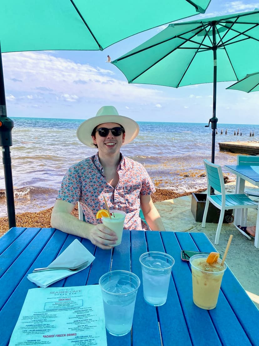 Conoce al equipo – React